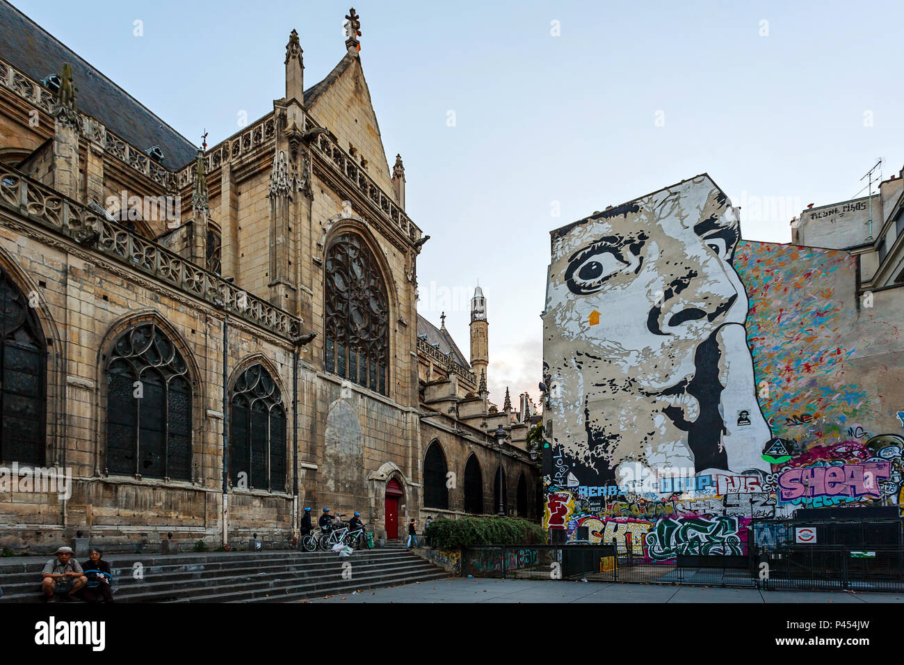 Saint merri church paris france hi-res stock photography and images - Alamy