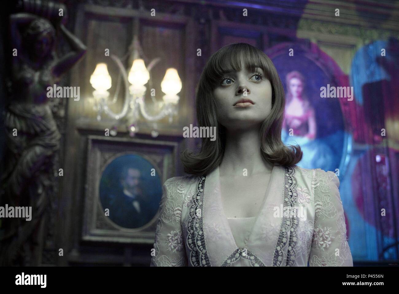 Dark Shadows Movie Cast