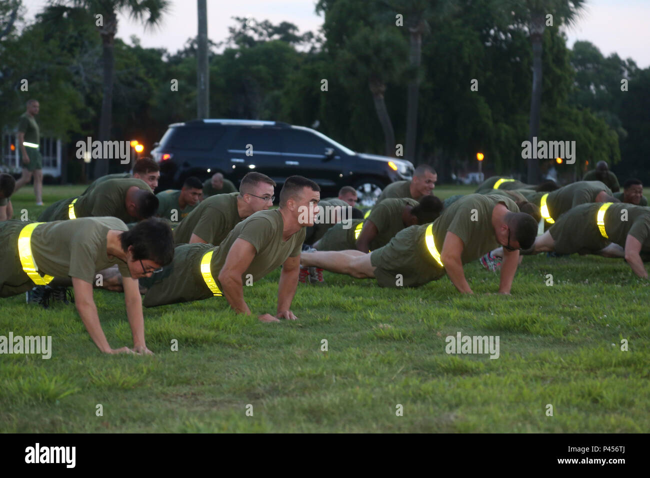 U.S. Marines with Headquarters Company, Headquarters and Service ...