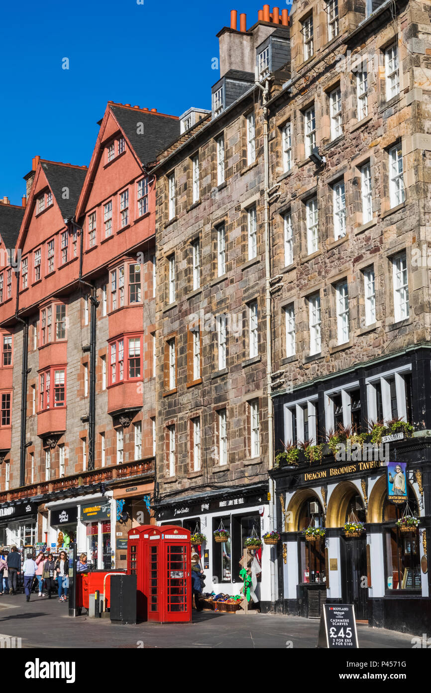 Great Britain, Scotland, Edinburgh, Shops on The Royal Mile Stock Photo ...