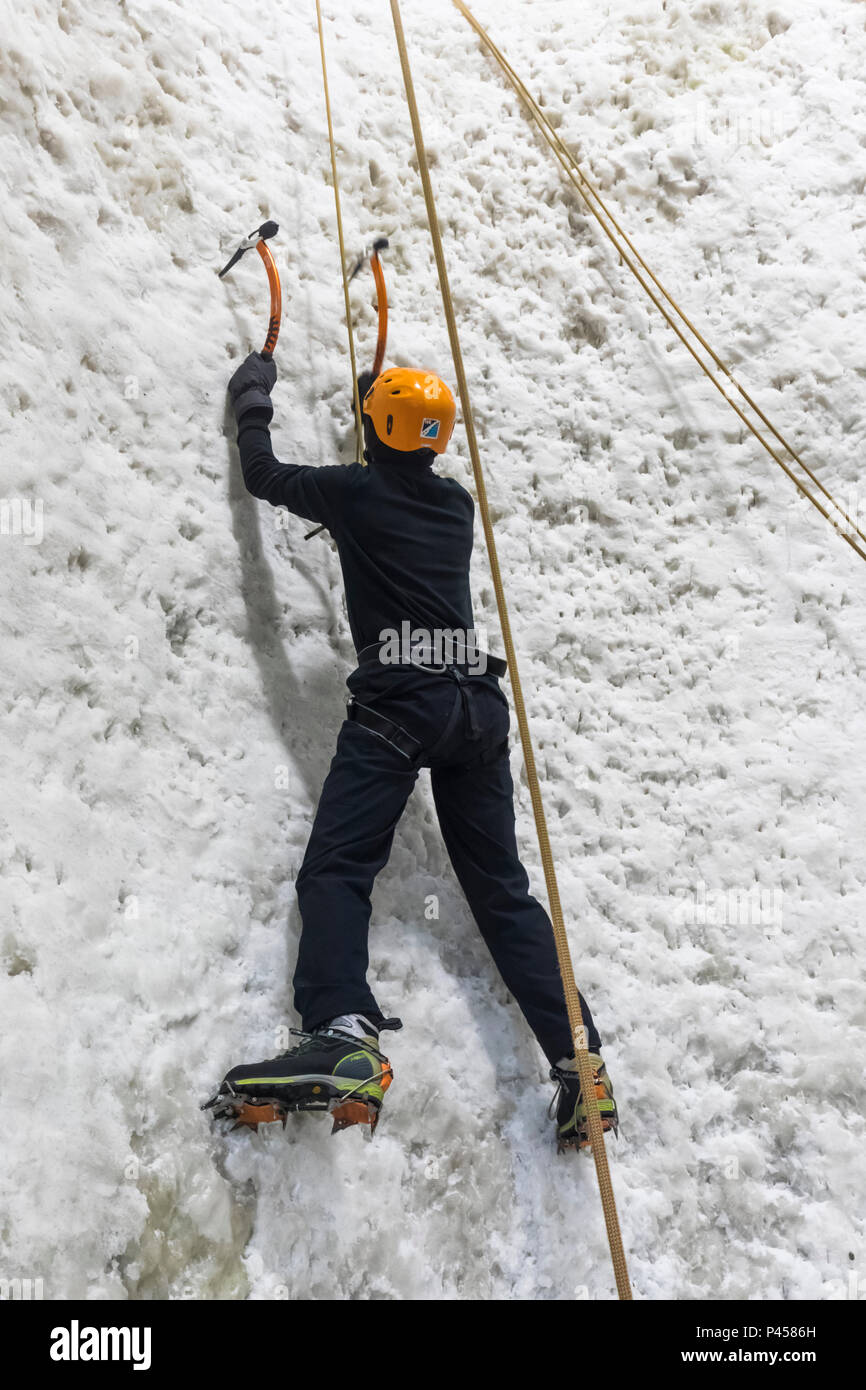 Ice factor hi-res stock photography and images - Alamy