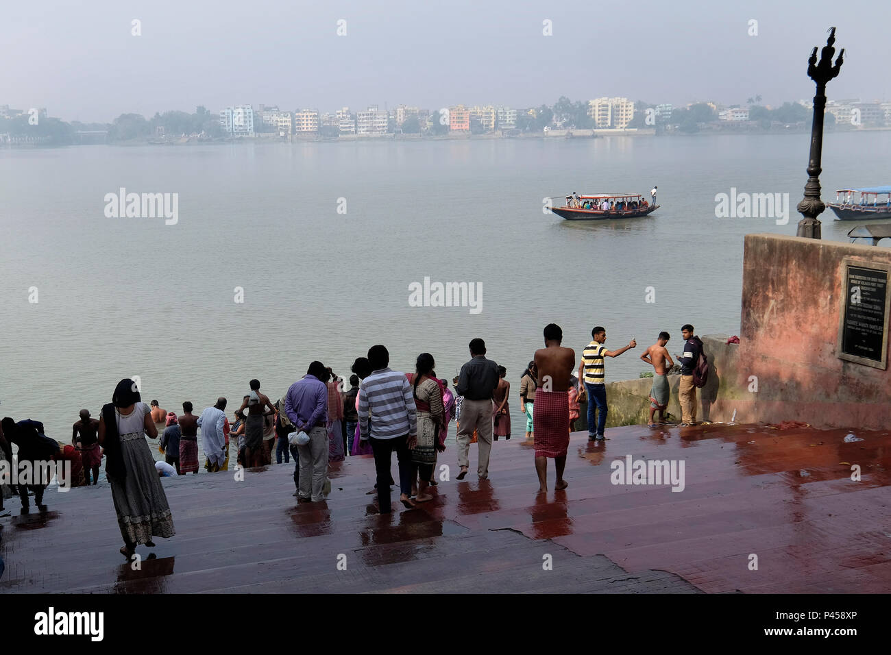 India, Kolkata, Hughli river, daily life Stock Photo - Alamy