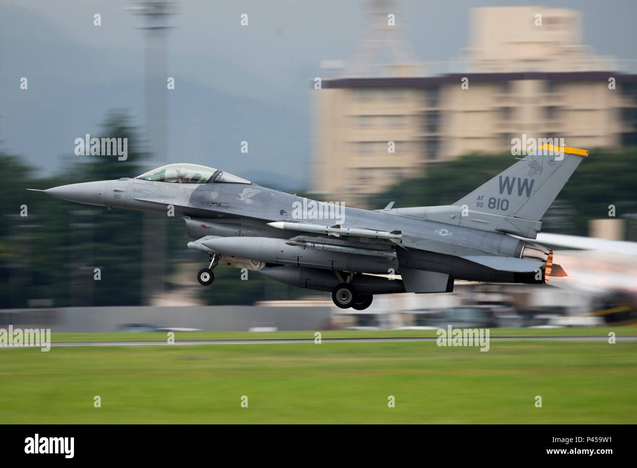 An F-16 Fighting Falcon, the “WW” tail flash, with the 35th Fighter ...