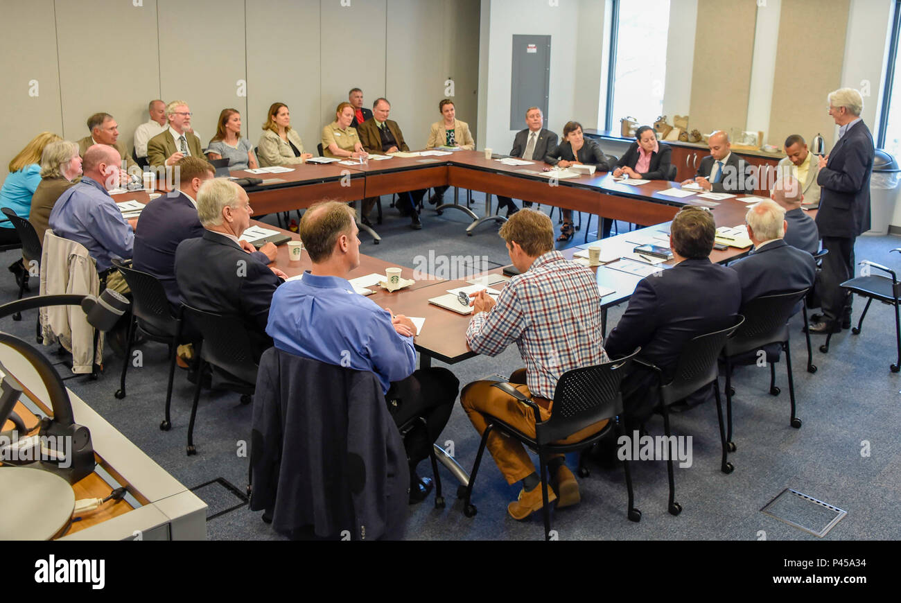 Cebrowski hi-res stock photography and images - Alamy