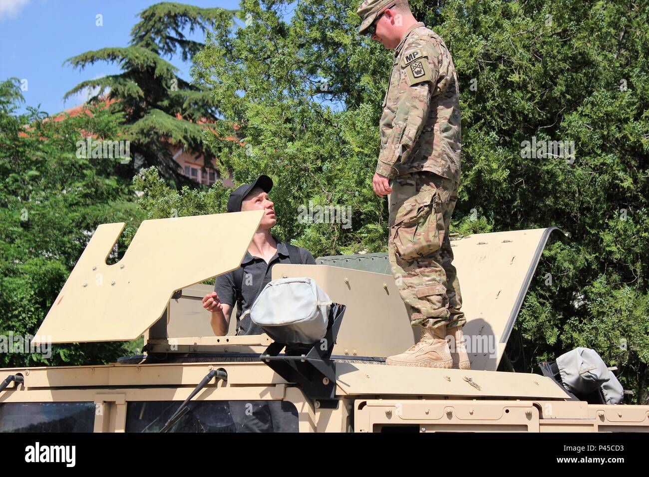 194th military police battalion hi-res stock photography and images - Alamy