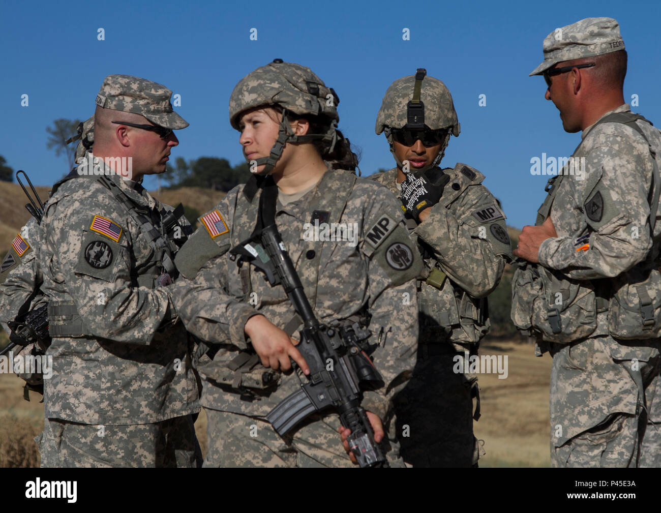 367th military police company hi-res stock photography and images - Alamy