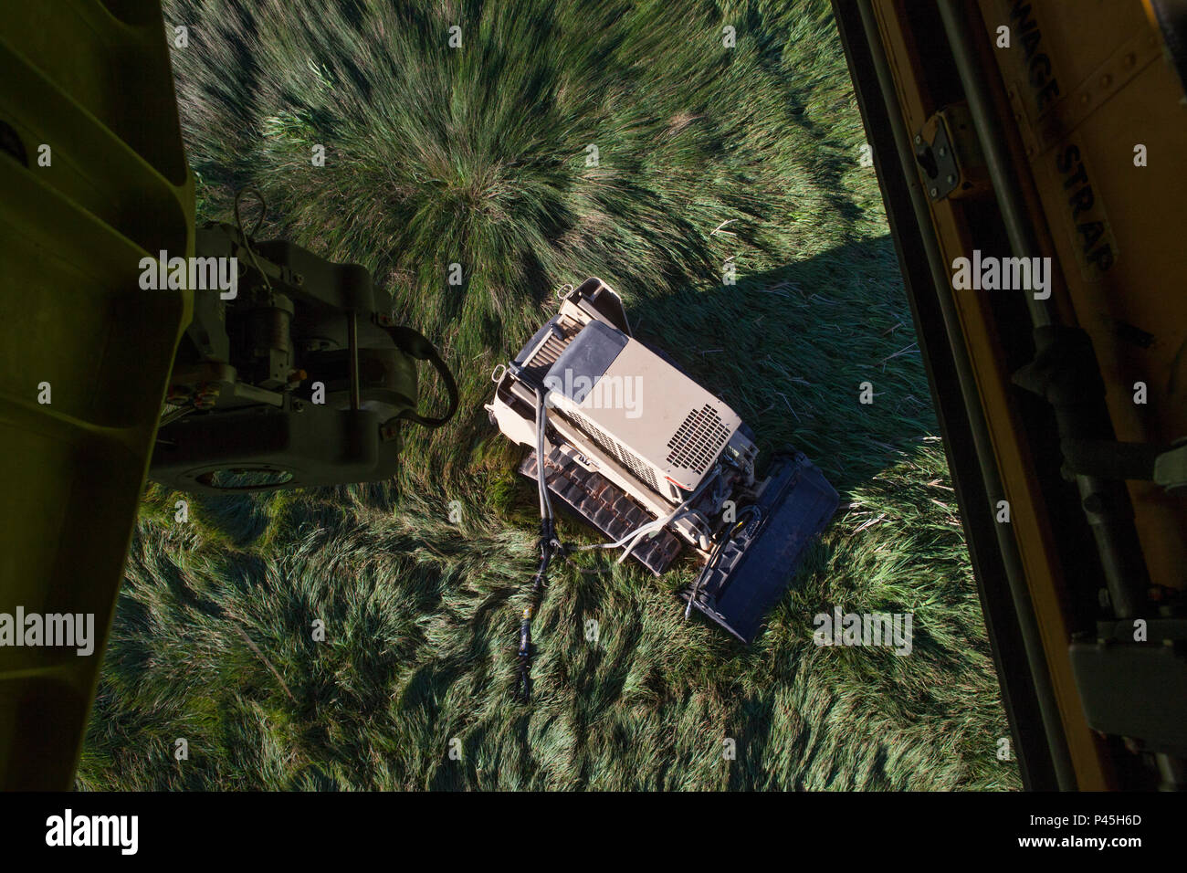 U.S. Soldiers and Republic of Singapore Air Force airmen prepare to ...