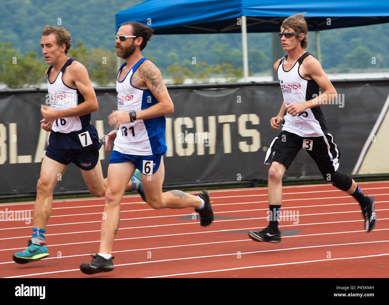 Military athletes run in the 1500-meter race during the 2016 Department ...