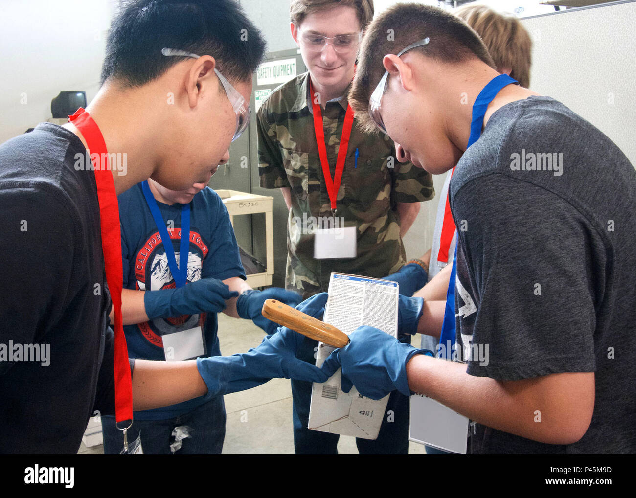 PORT HUENEME, Calif. - Students at the Science Technology Engineering ...