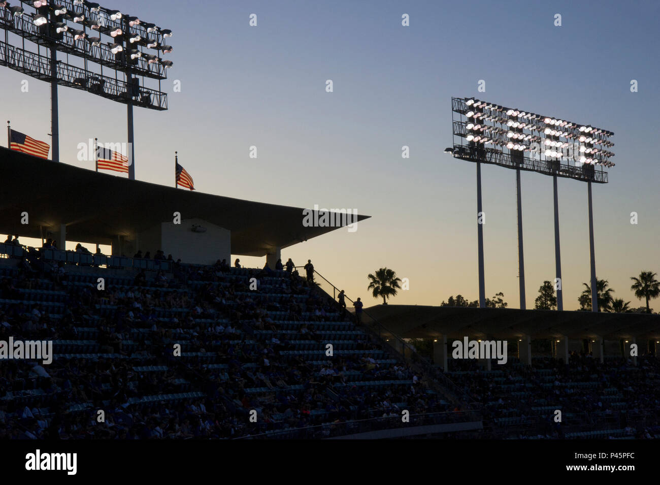 Stadium lights silhouette hi-res stock photography and images - Alamy
