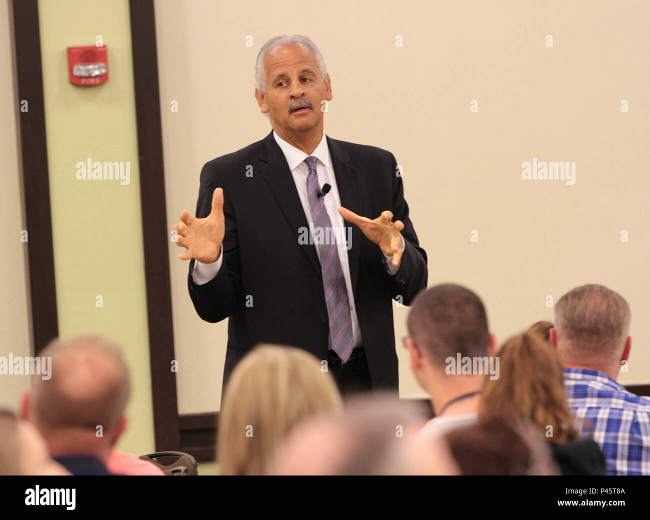 Stedman Graham provided a motivational speech during the 4th Space ...