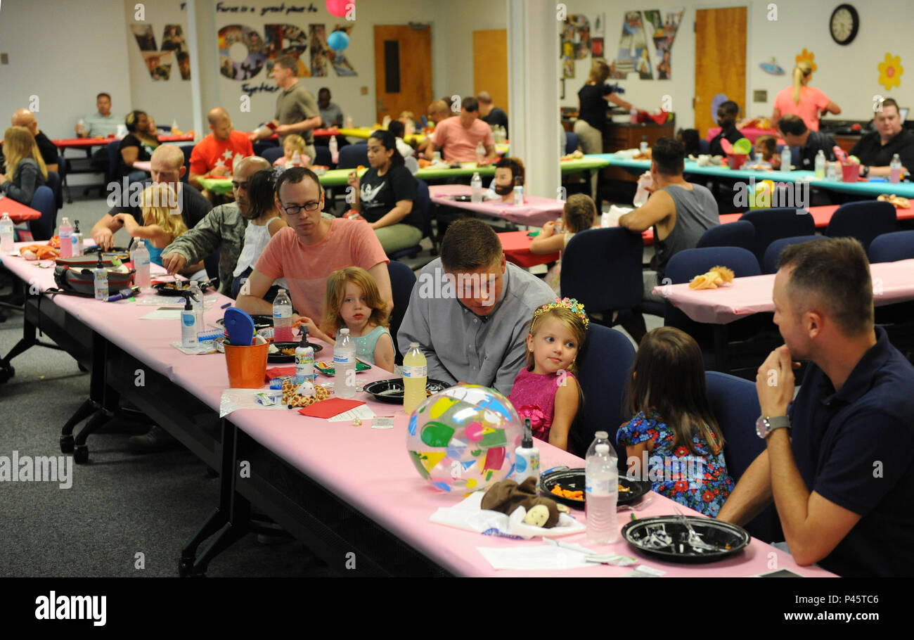 Practical learning techniques hi-res stock photography and images - Alamy