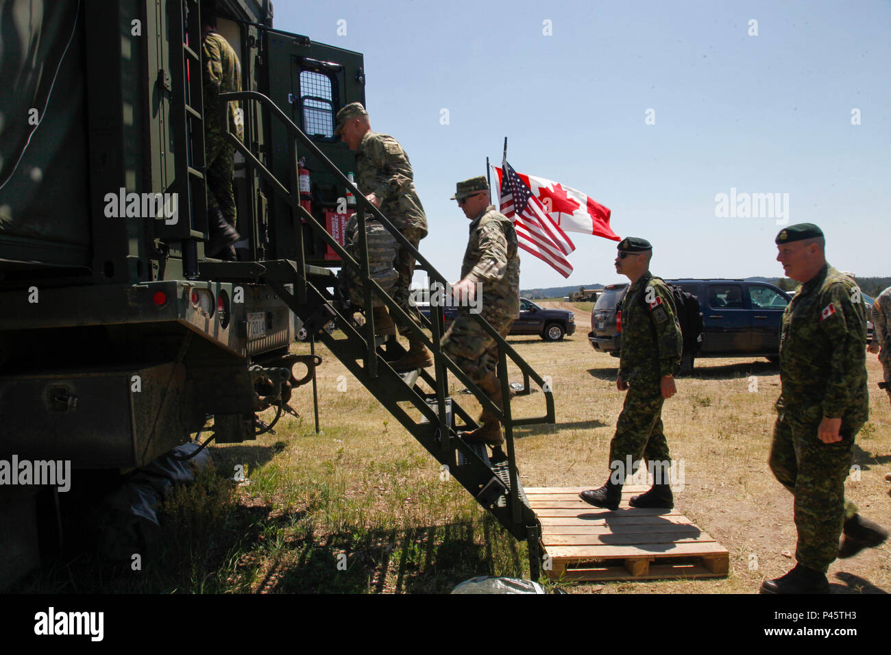 Canadian Task Force 41 hosts distinguished leaders from Canadian and ...