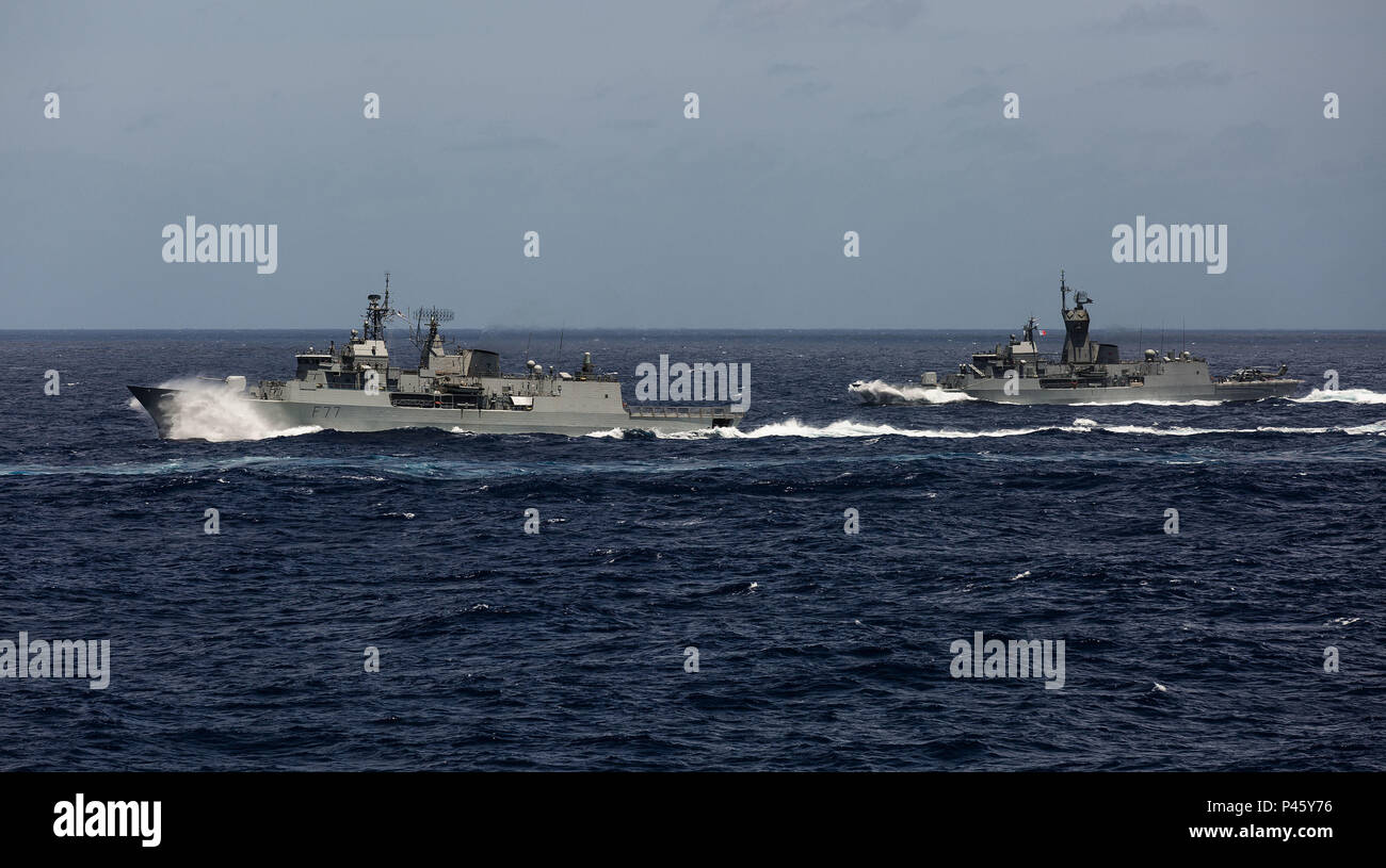 HMAS Warramunga and HMNZS Te Kaha conduct Officer of the Watch ...