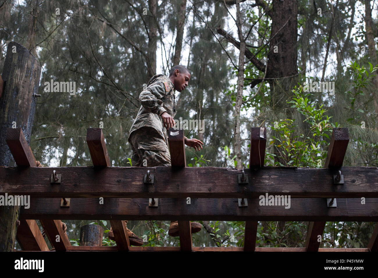 Lightning academy air assault school hi-res stock photography and ...