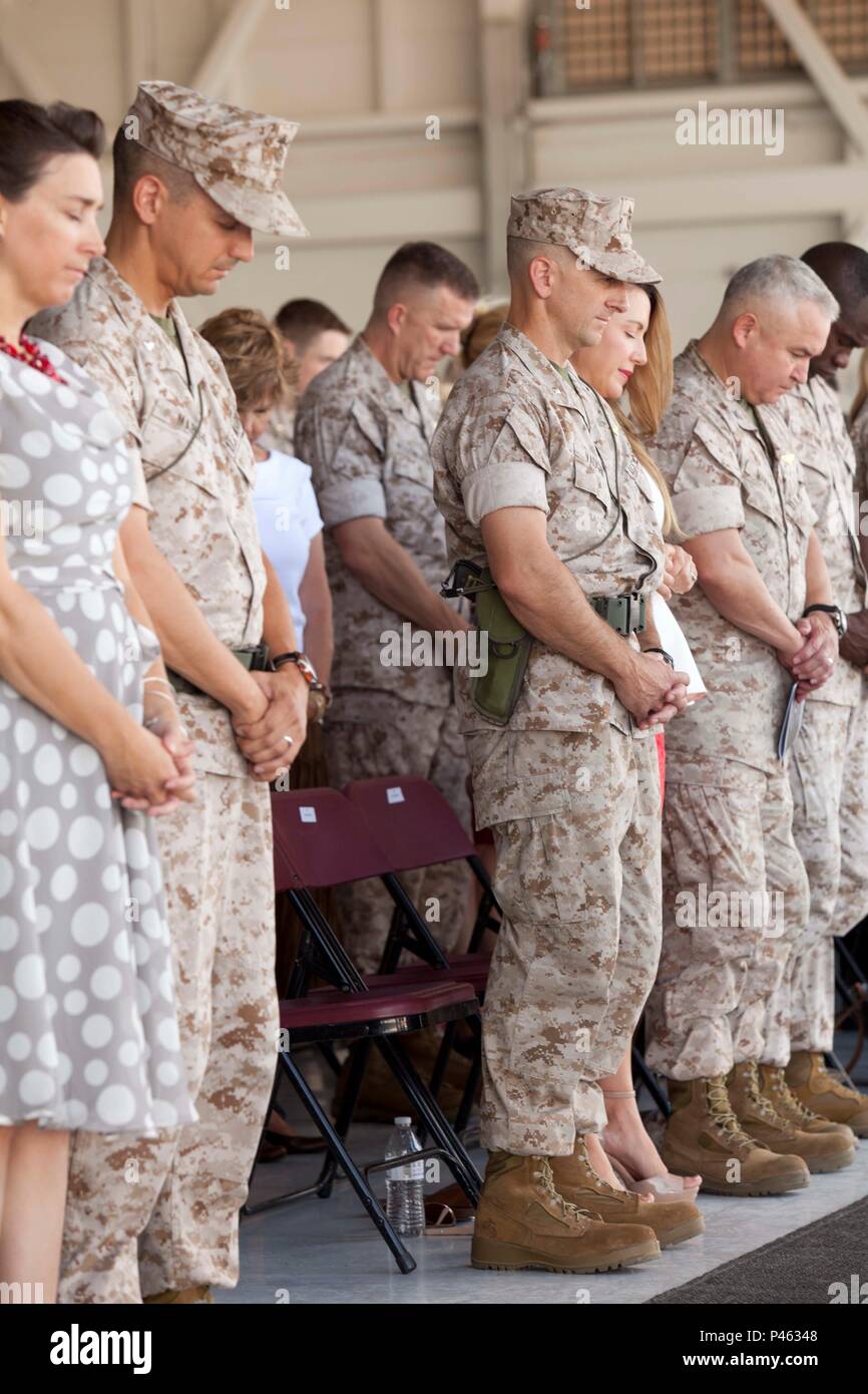 The commanding officer of marine attack squadron vma 211 hi-res stock ...