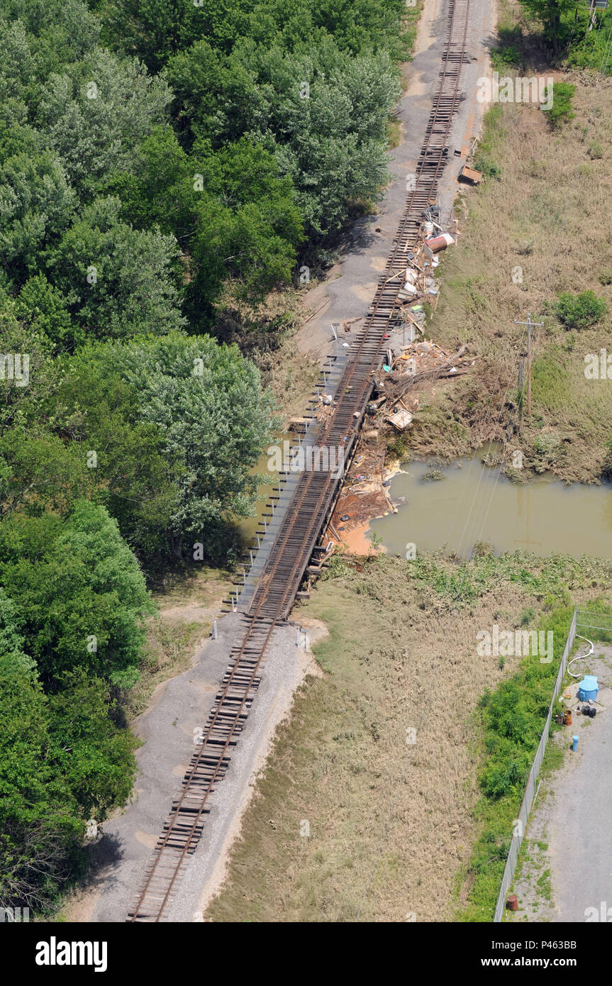 West Virginia Army National Guard Soldiers fly over the Greenbrier ...