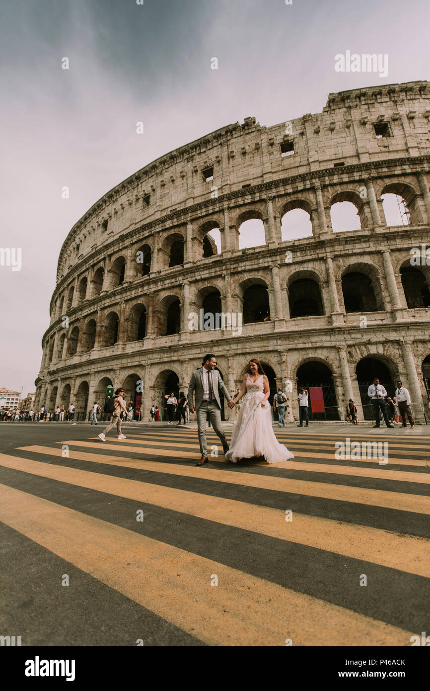 Happy bride and groom in Rome, Italy Stock Photo - Alamy