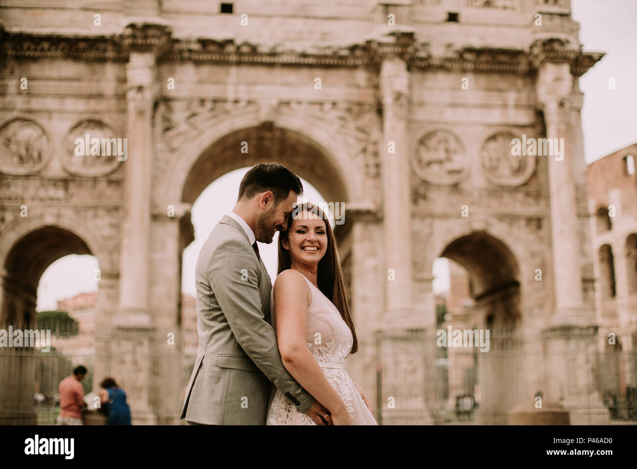 Young wedding couple in love in Rome, Italy Stock Photo - Alamy