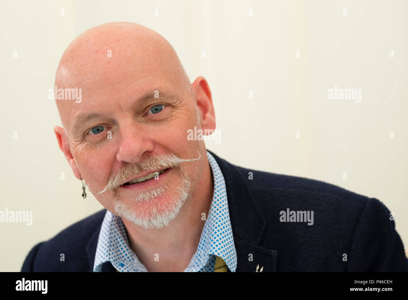 Ray Mayhew's Instagram, Twitter & Facebook on IDCrawl