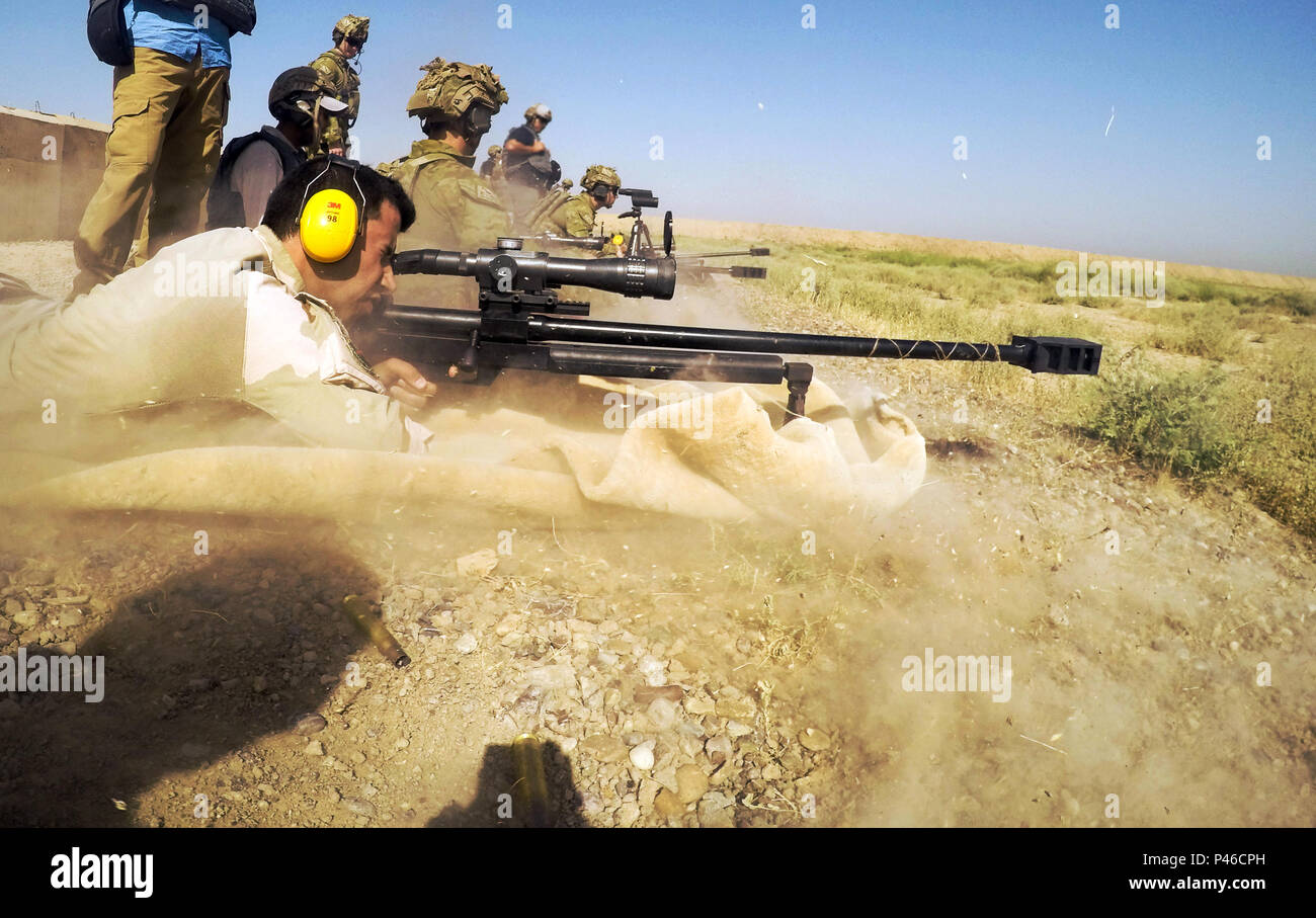 Islamic state of iraq training class hi-res stock photography and ...