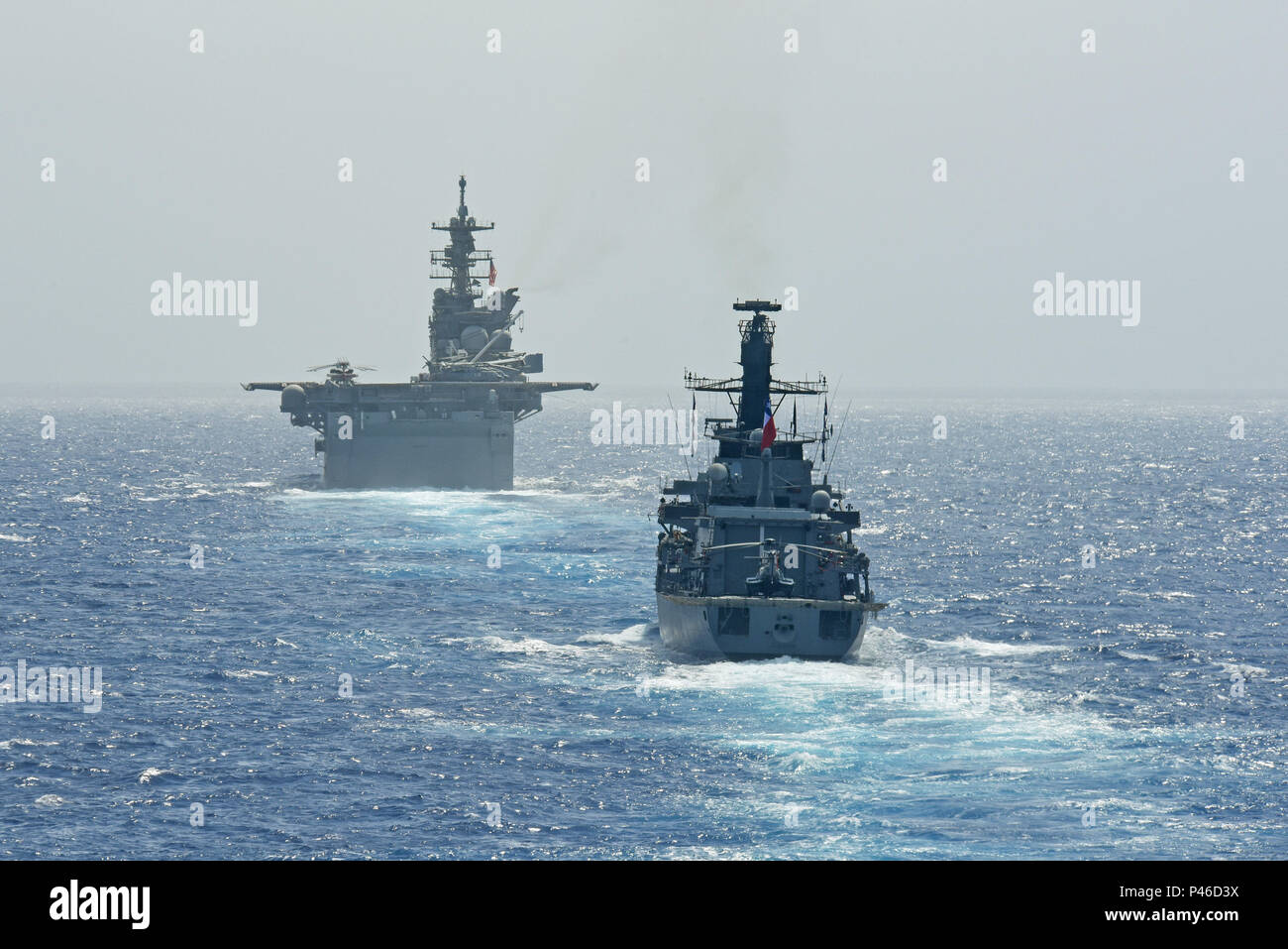 Uss cochrane hi-res stock photography and images - Alamy