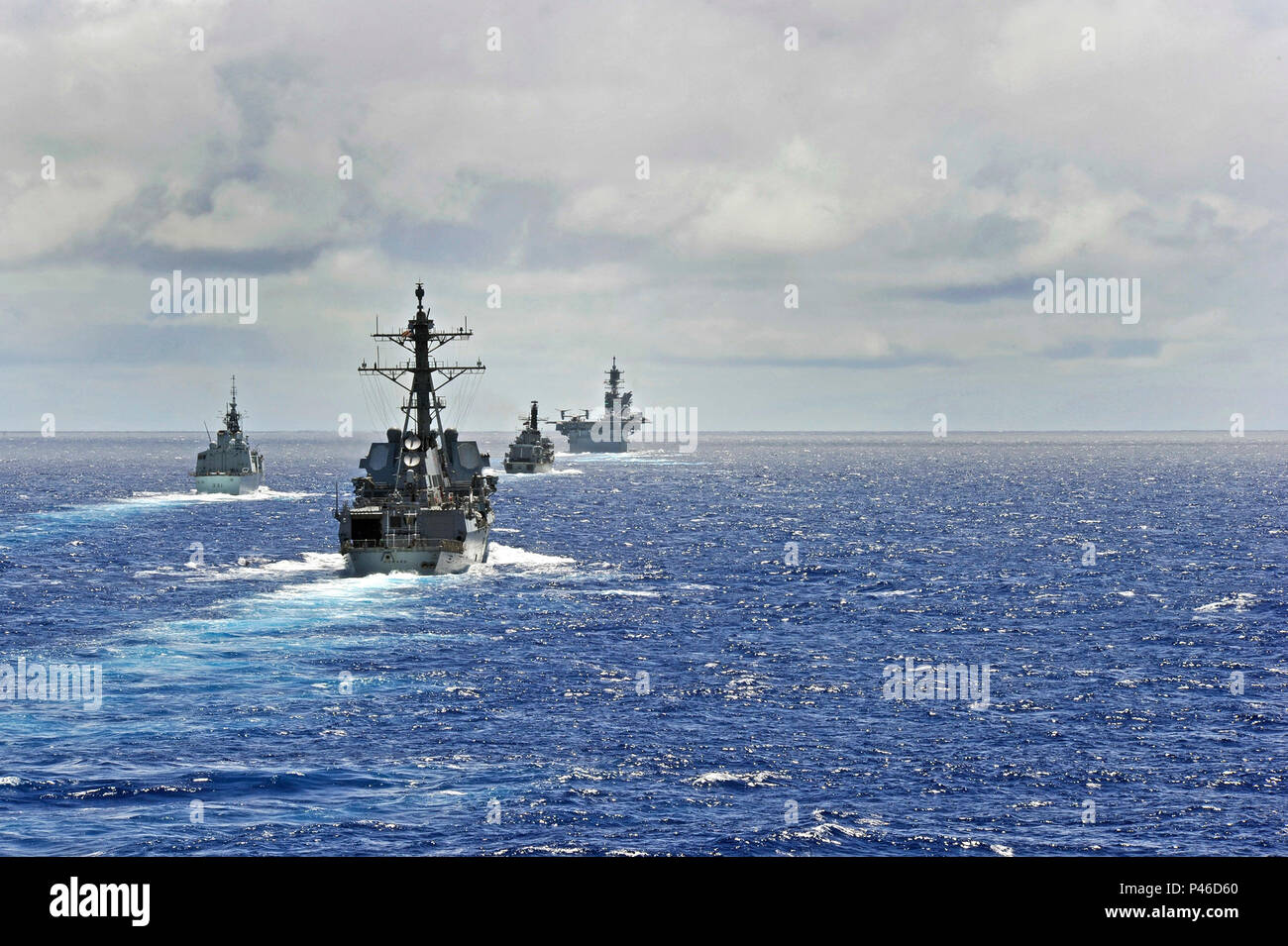 Uss cochrane hi-res stock photography and images - Alamy