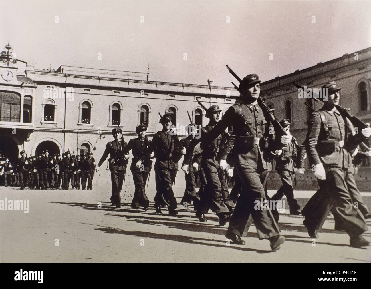Spanish Civil War (1936-1939). Military Parade of the Republican People ...