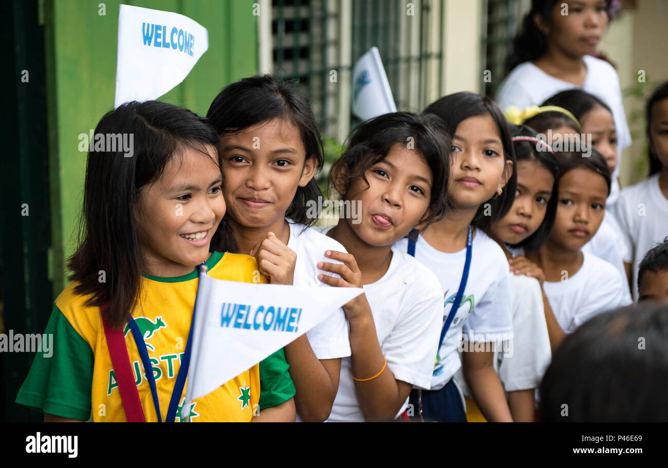 Community Service Pictures Filipino