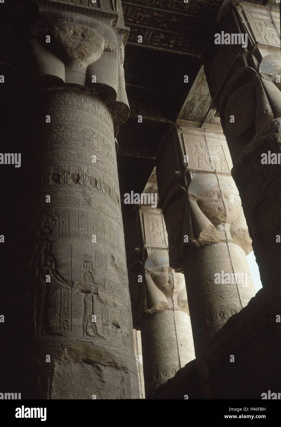 SALA HIPOSTILA. Location: HATHOR TEMPLE, DENDERAH, EGYPT Stock Photo ...