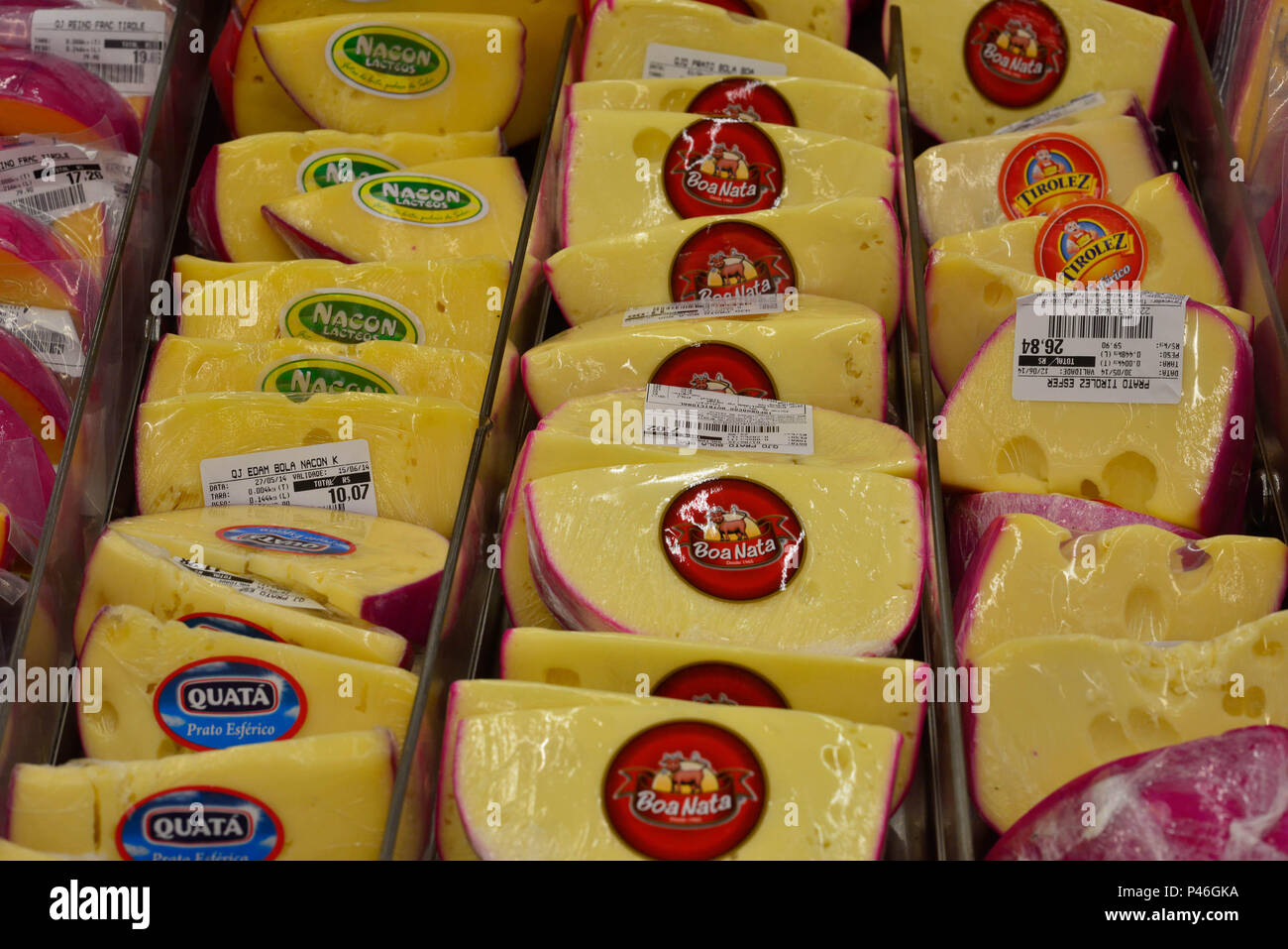 Supermercado brasil hi-res stock photography and images - Alamy