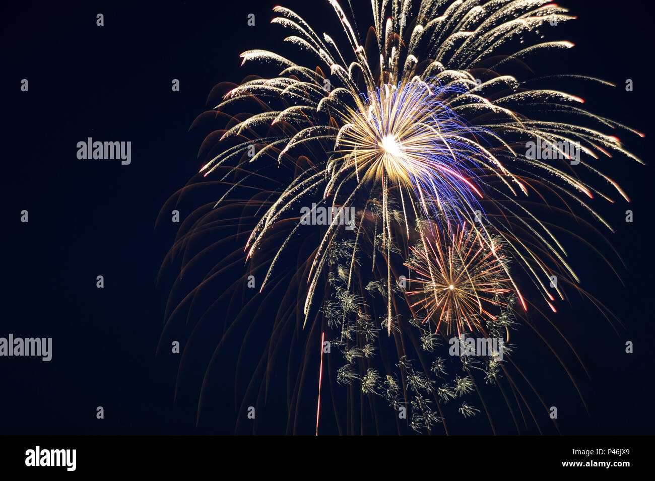6 inch shells hi-res stock photography and images - Alamy