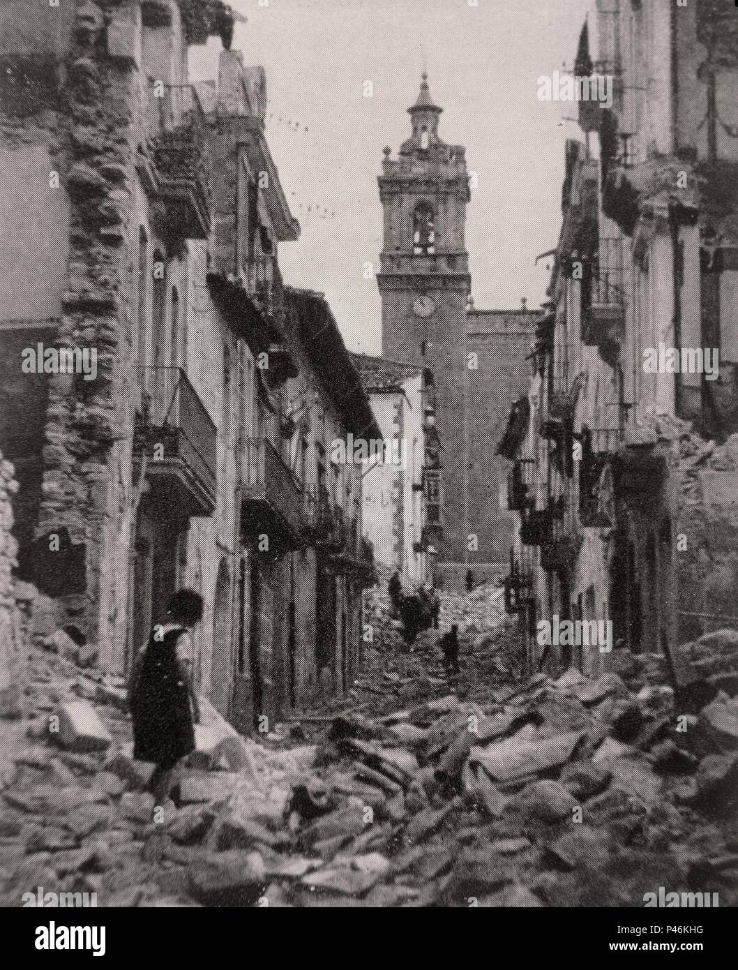Spanish Civil War (1936-1939). Damages caused by the Civil War . Ruinas ...