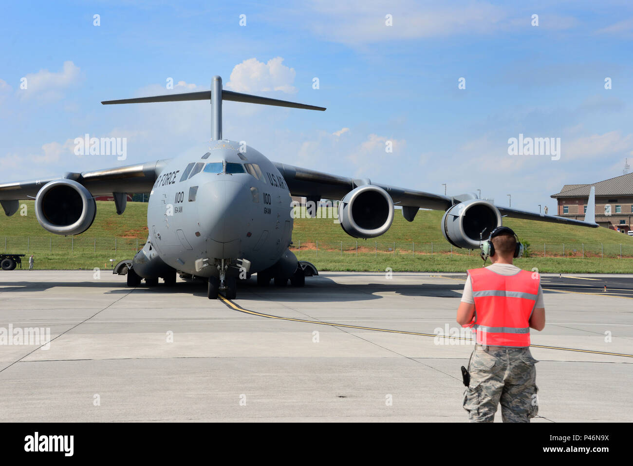 164th arw hi-res stock photography and images - Alamy