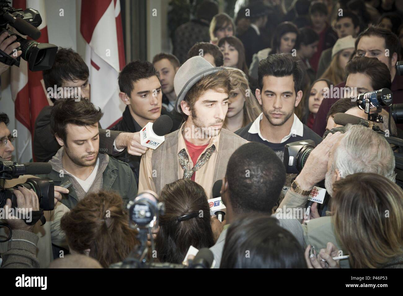 Original Film Title: STARBUCK. English Title: STARBUCK. Film Director ...