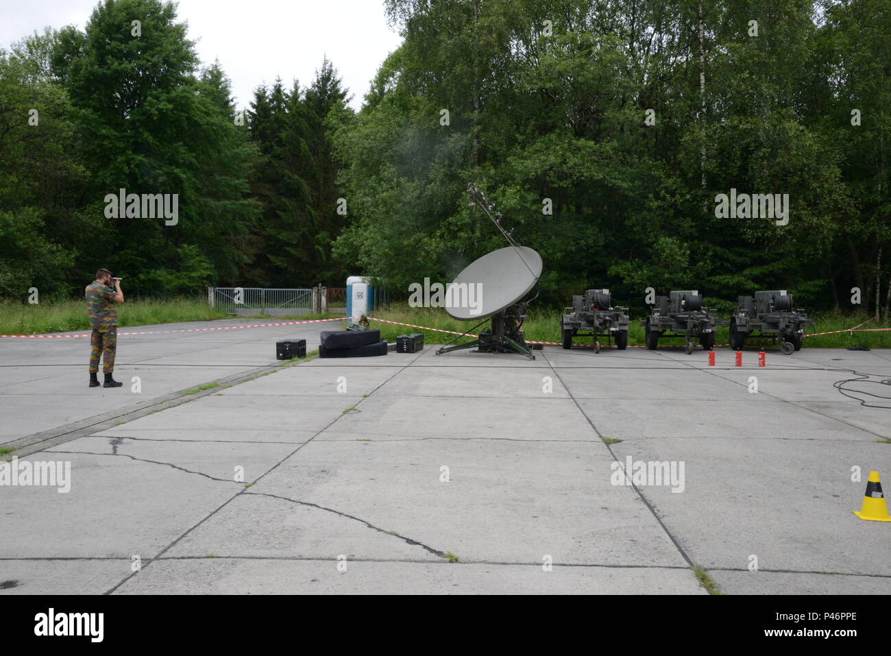 Belgian Soldiers of 6th Group CIS (Communication and Information ...