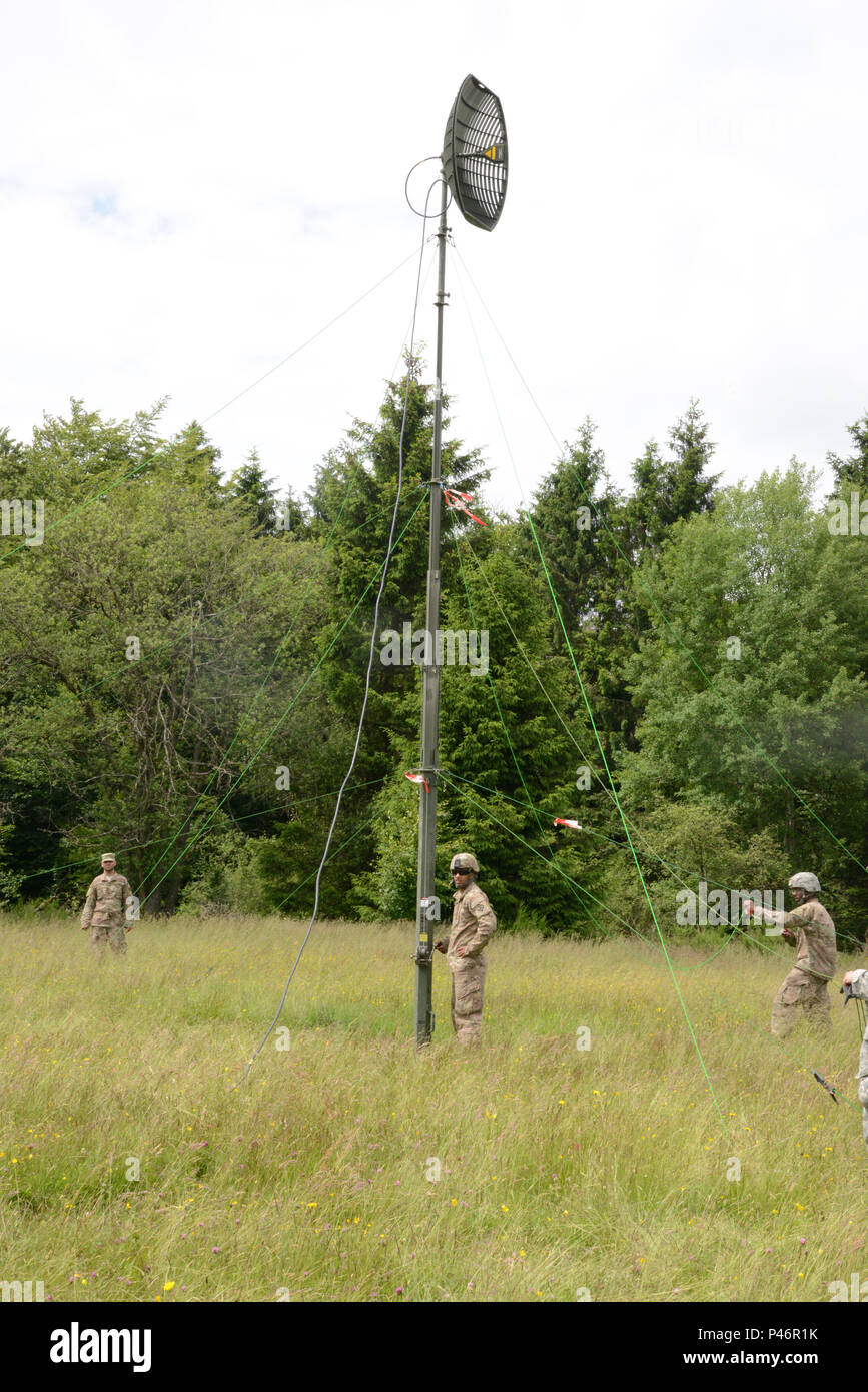 The 39th Signal Battalion and 44th Expeditionary Signal Tactical ...