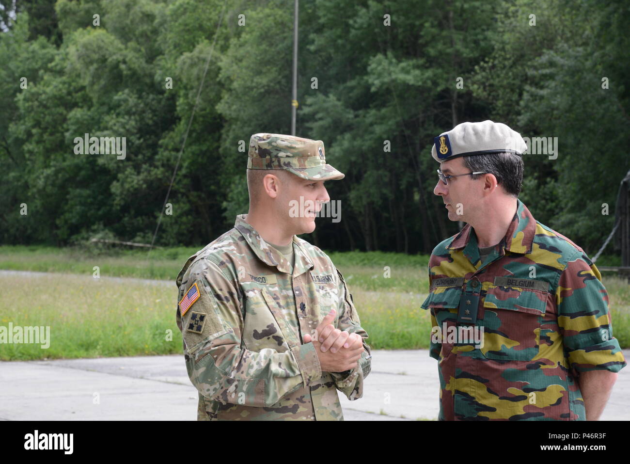 Commander saint michel hi-res stock photography and images - Alamy