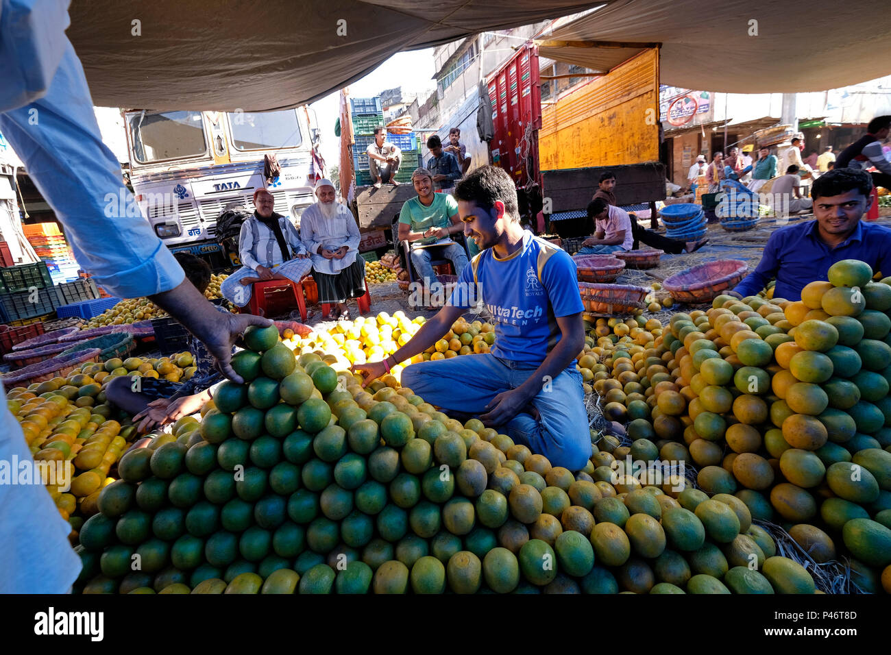 India, Kolkata, local market Stock Photo - Alamy