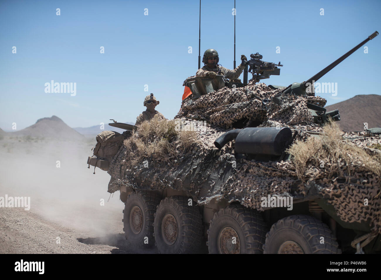 7 ton medium tactical vehicle hi-res stock photography and images - Alamy