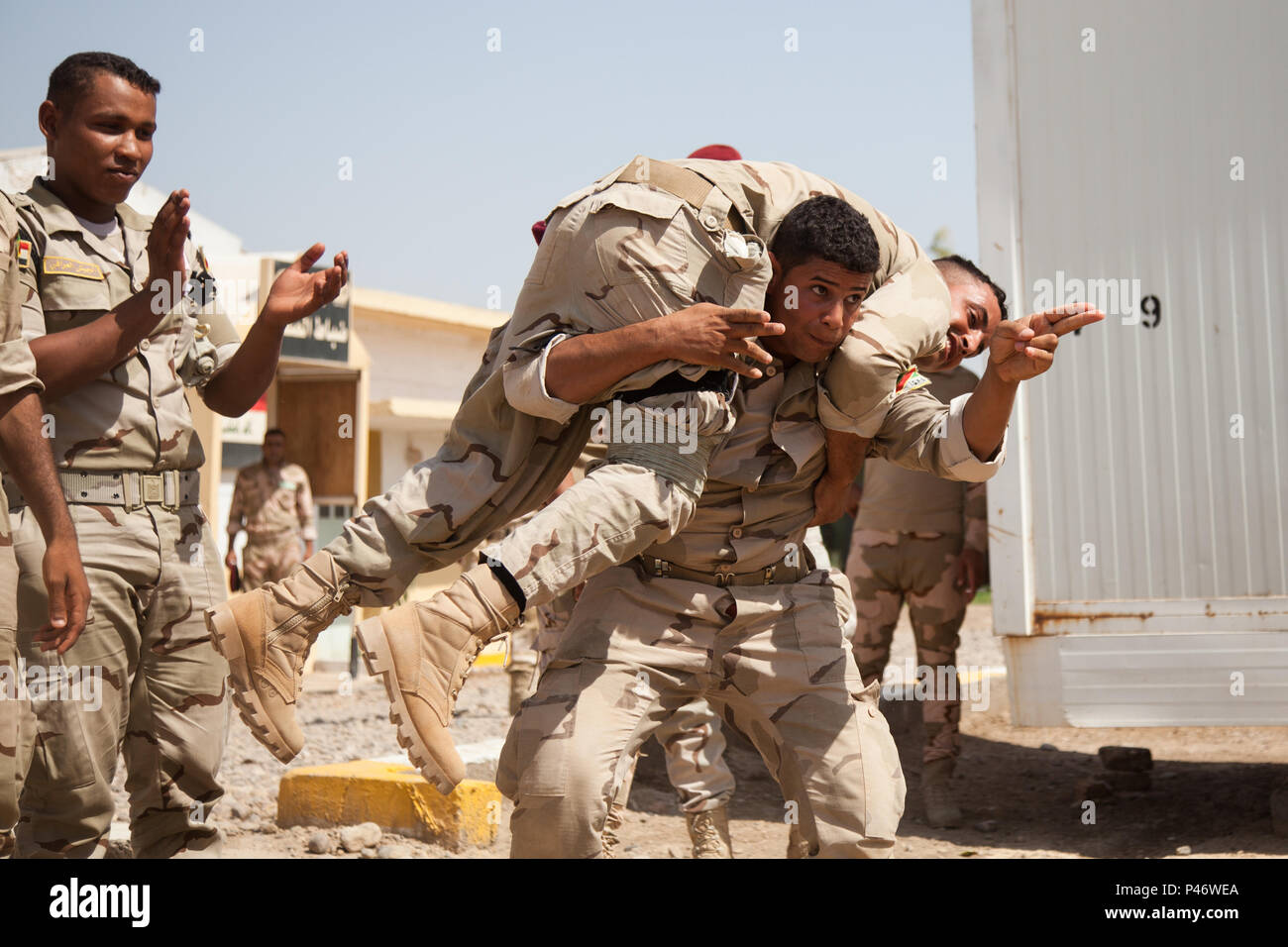 U s army medical personnel carry hi-res stock photography and images ...