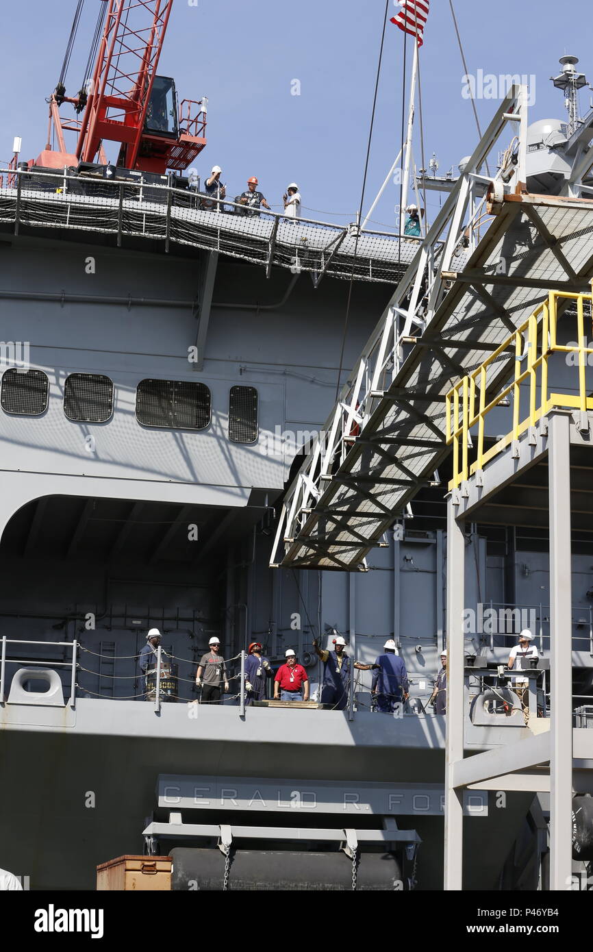 Brow Of Ship High Resolution Stock Photography and Images - Alamy