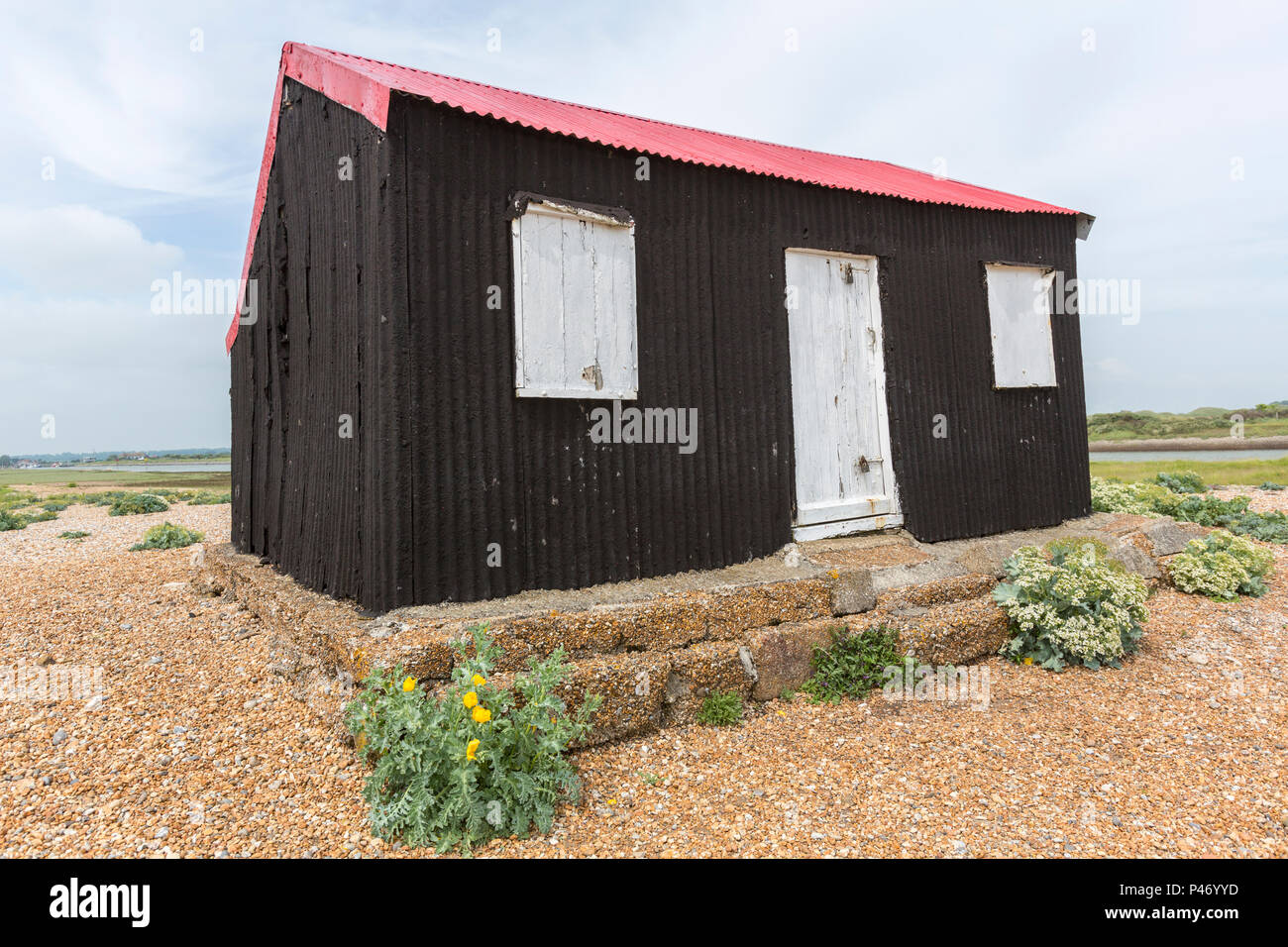 Corrugated metal hut hi-res stock photography and images - Alamy