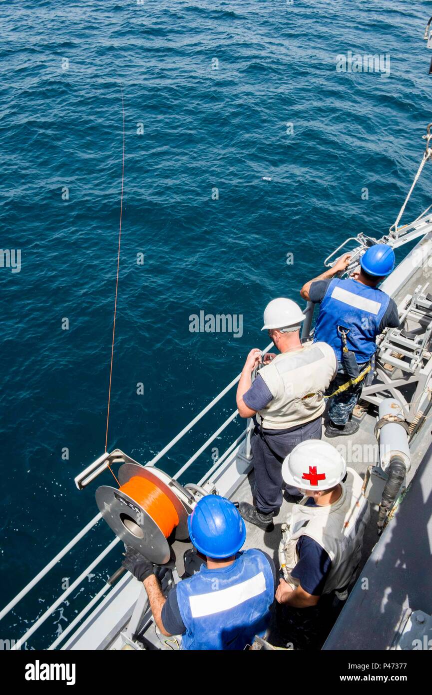 Seafox mine disposal system hi-res stock photography and images - Alamy