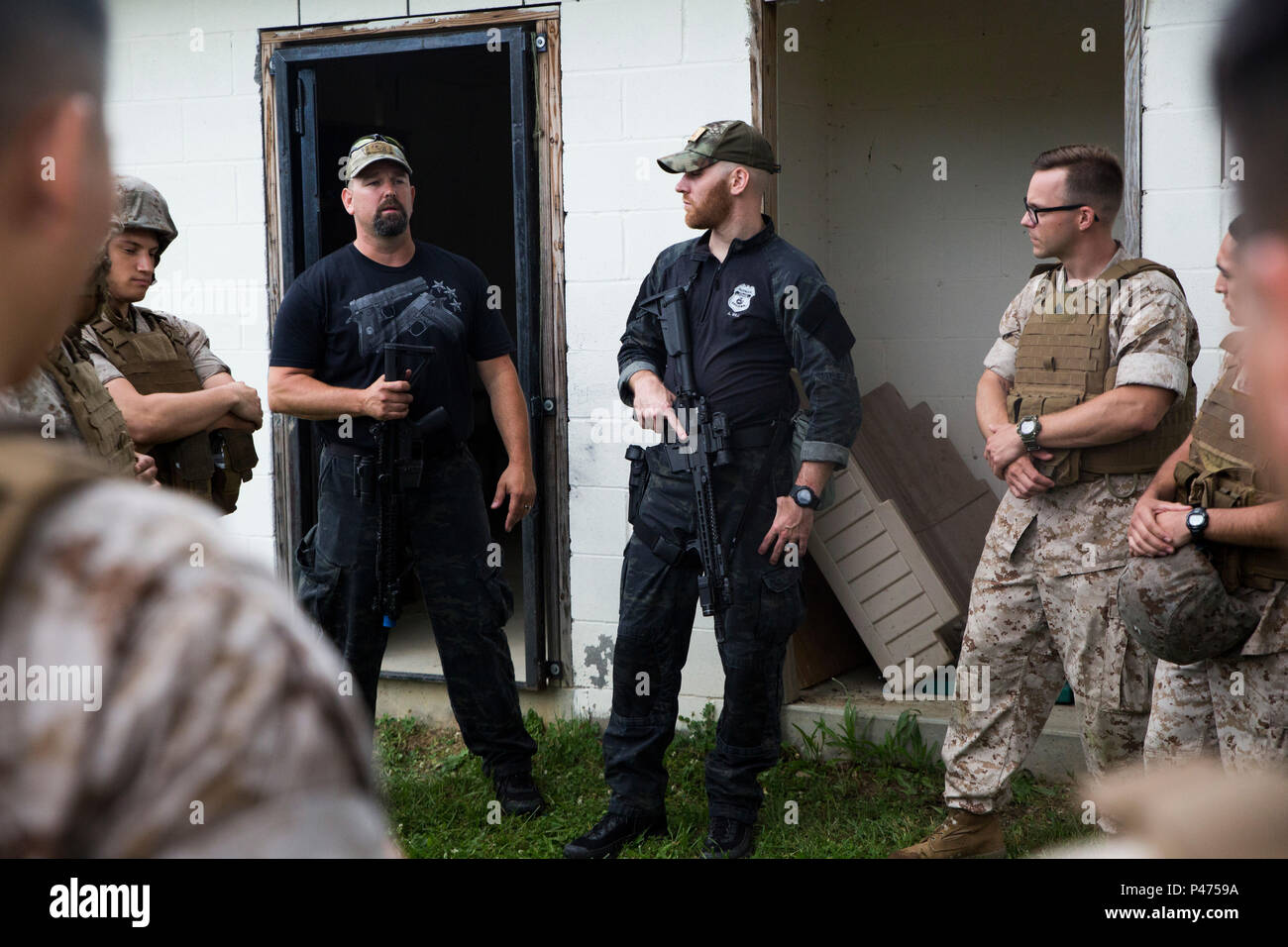 Marines with 6th Communications Battalion, Force Headquarters Group ...
