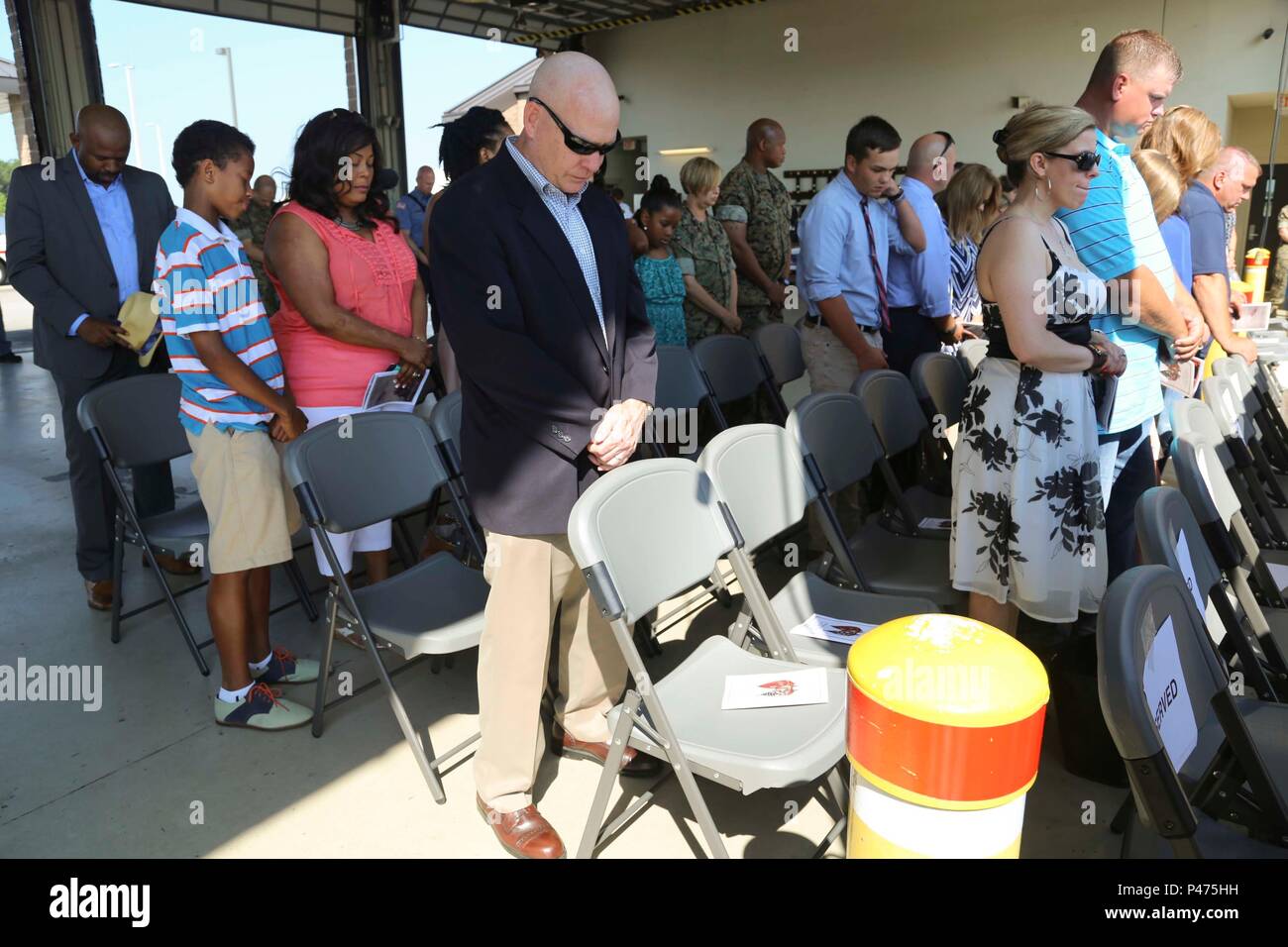 U.S. Marine Corps Chief Warrant Officer 3 William D. Thompson retires ...
