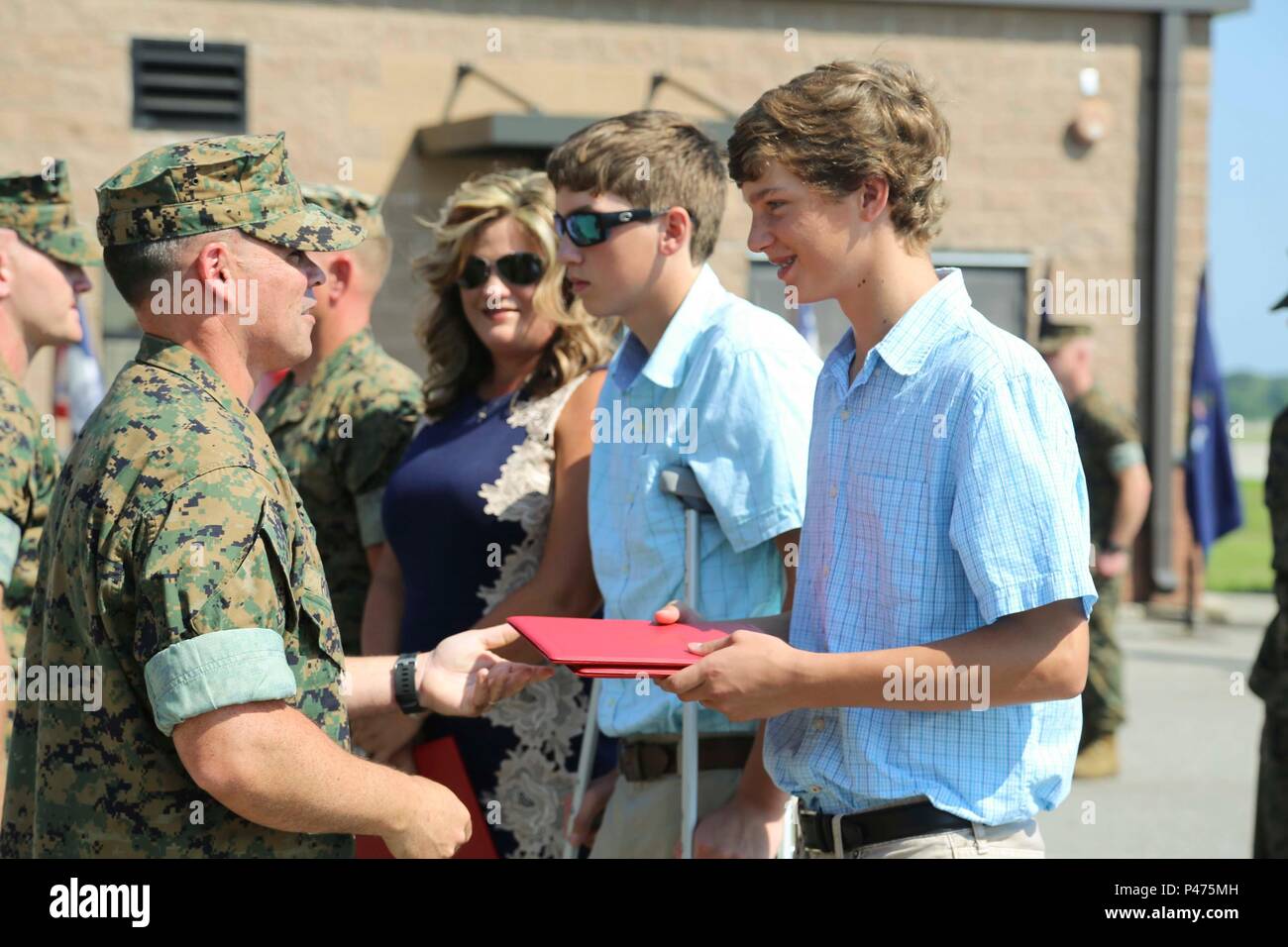 U.S. Marine Corps Chief Warrant Officer 3 William D. Thompson retires ...