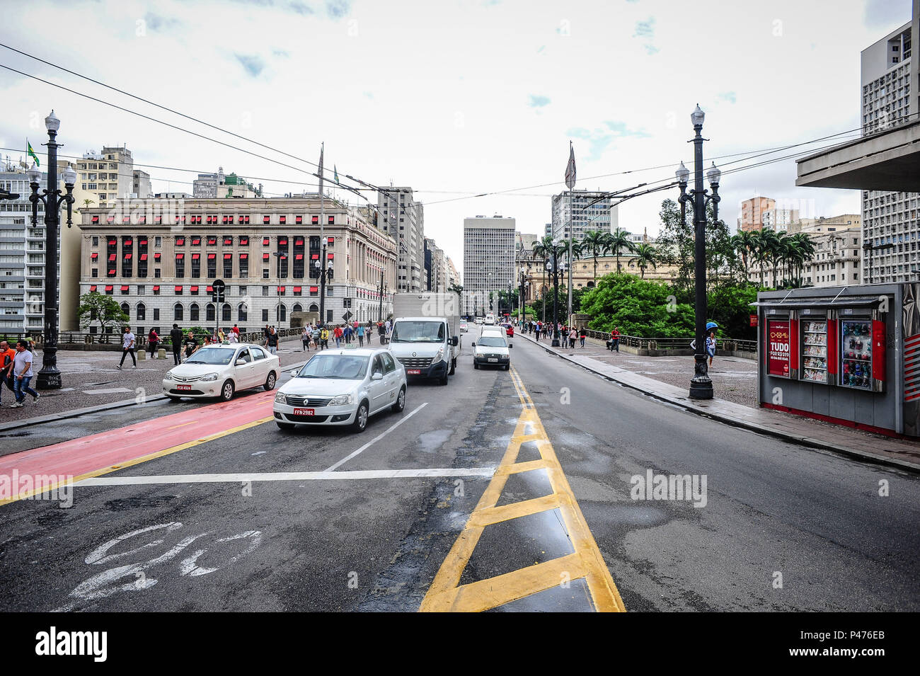 Sao paulo viaduto do cha hi-res stock photography and images - Alamy