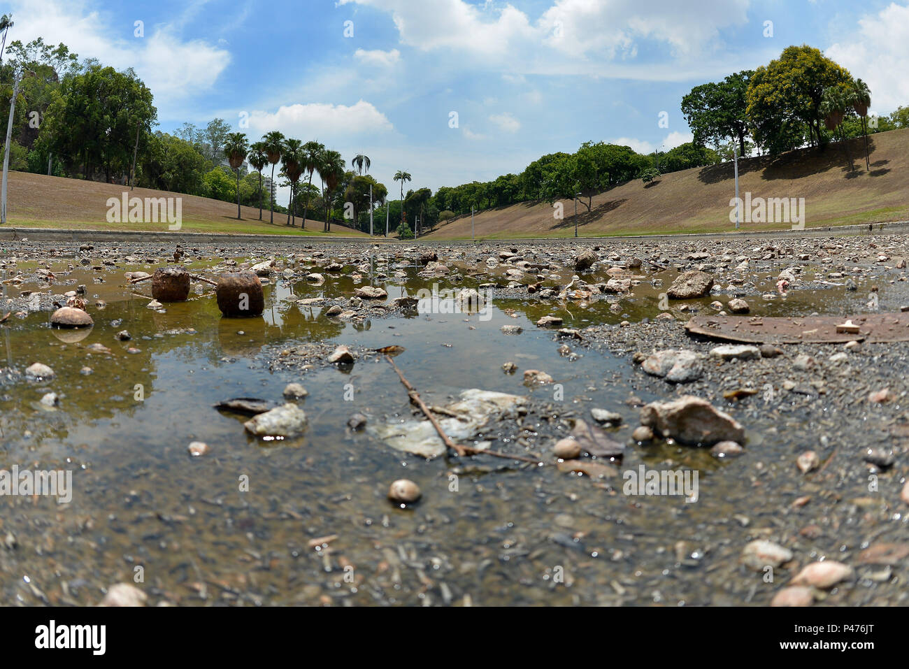 Lago seco hi-res stock photography and images - Alamy