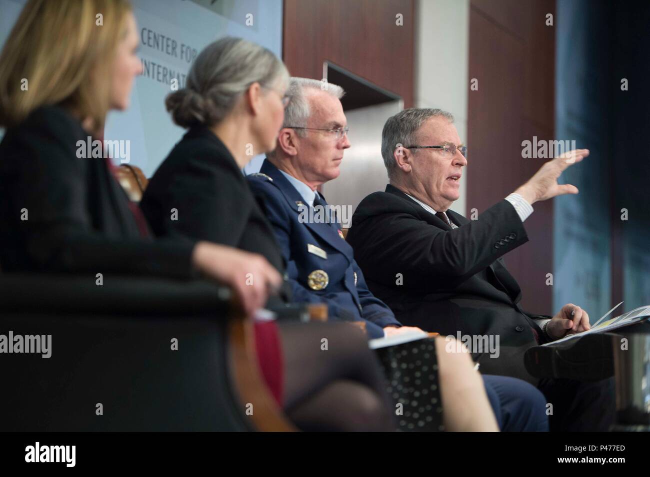 Offset petty hi-res stock photography and images - Alamy